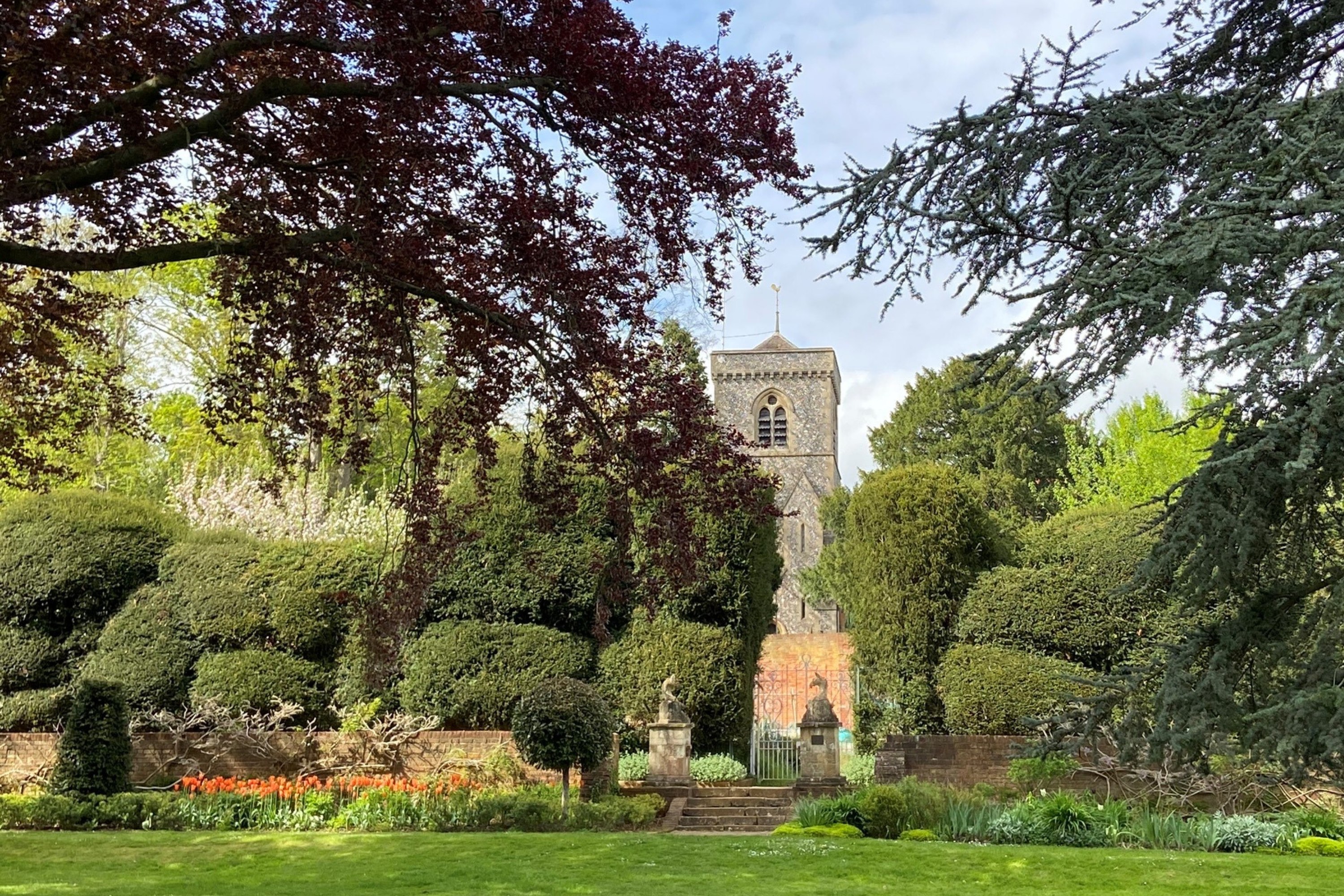 Caversham Court Gardens - Oxford Bus Company and Thames Travel