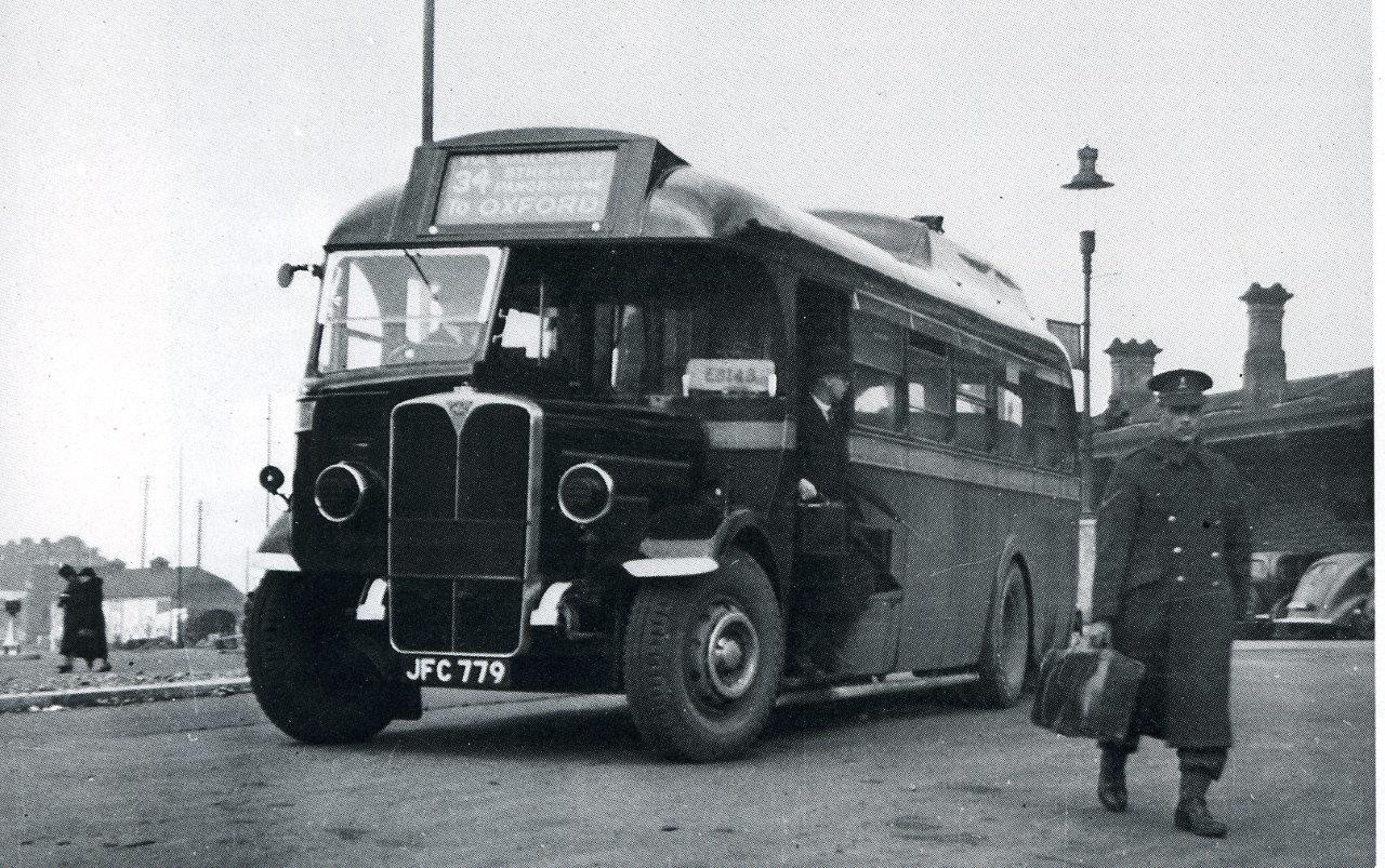 Reading Museum - Oxford Bus Company and Thames Travel